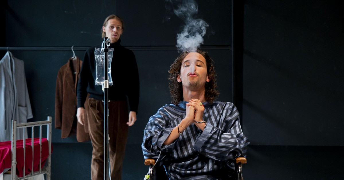 UNE VISITE INOPPORTUNE | ERACM